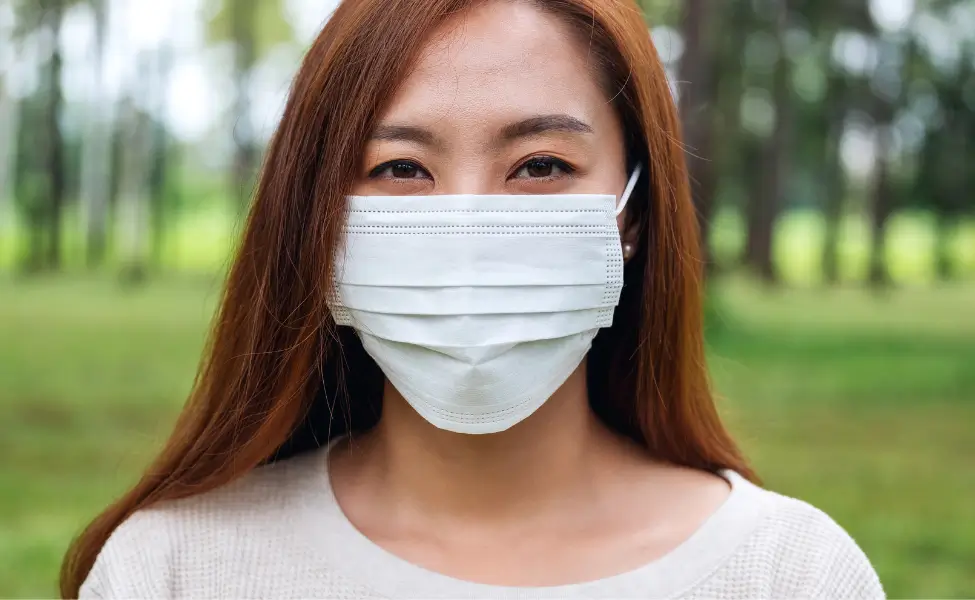 Masks in Japan: Complete Cultural Guide for 2025